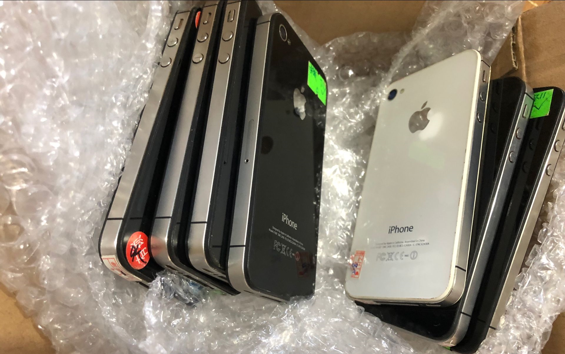 40一台4s?当个mp3不是美滋滋 当年可是5-6千呐(滑稽)