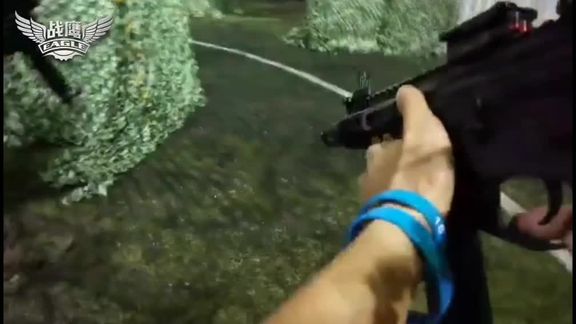 #真人cs对抗赛 #第一人称视角 第一视角[奸笑]简直帅到爆炸ߘ