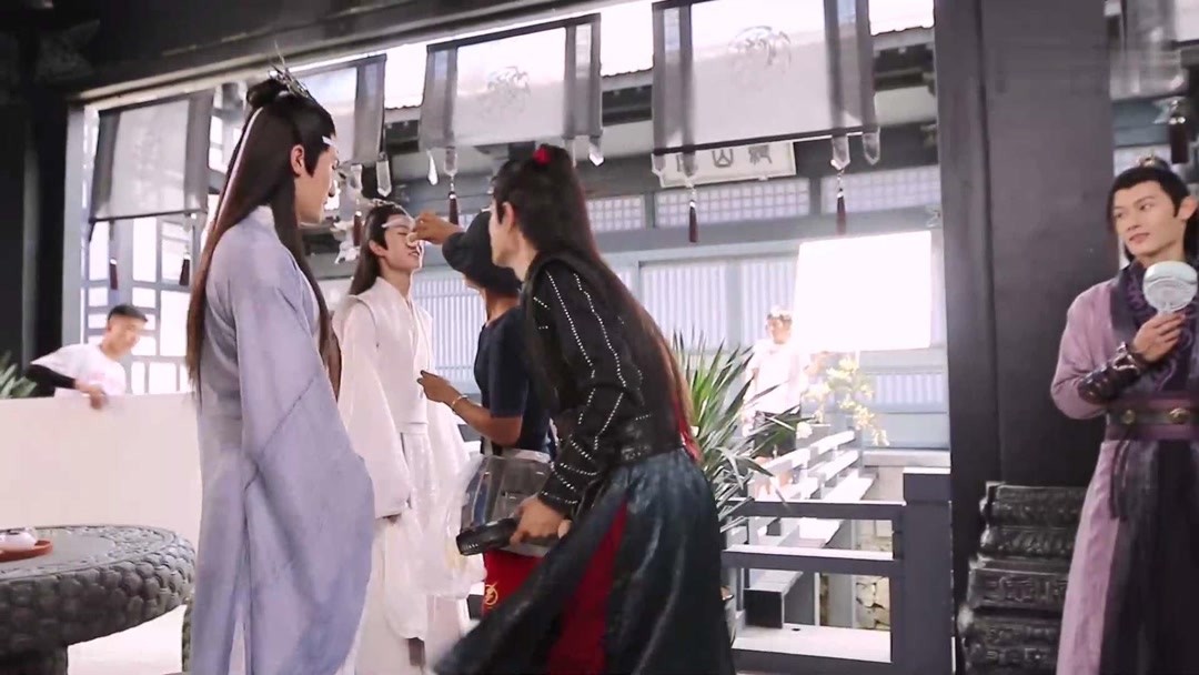 肖战王一博互打,江澄蓝大静默观看,肖战吐槽:“我劝你善良!”