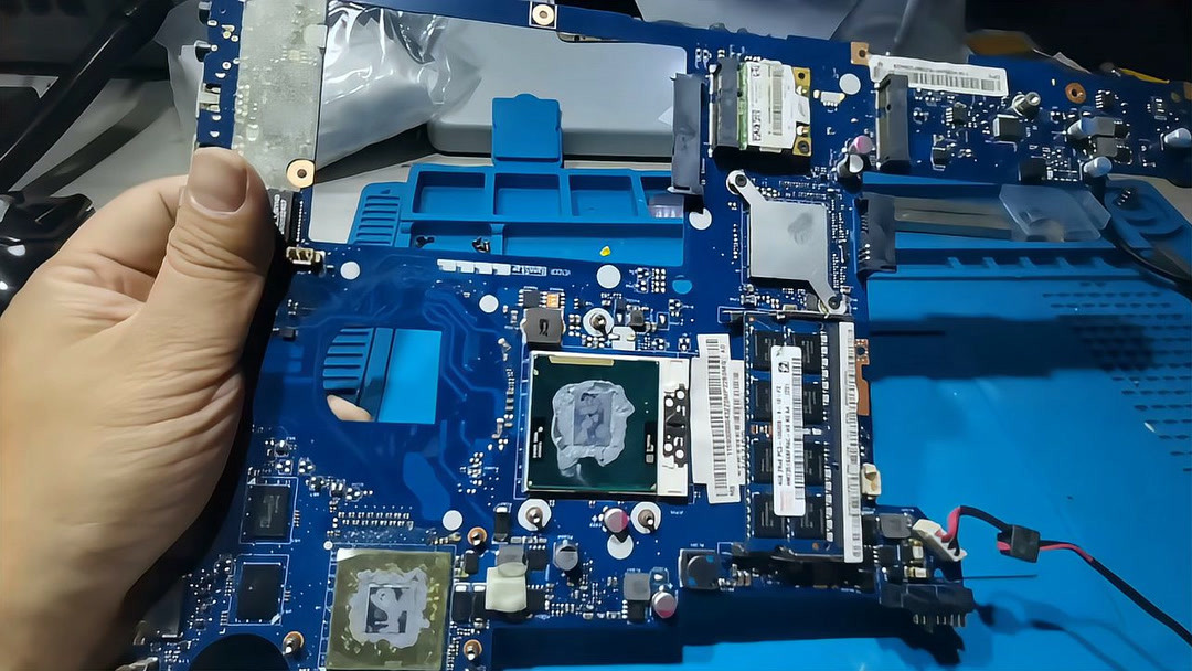 草率了!居然是这玩意儿导致笔记本电脑不开机