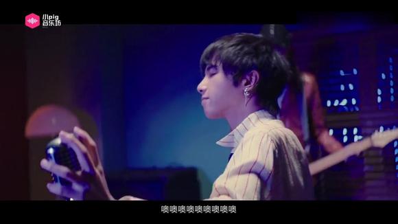 华晨宇《我管你》真我加料版,单曲循环了一天,好听到爆炸~