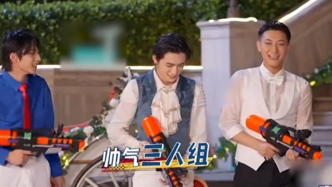 萌探探探案,黄子韬夸刘耀文太帅了,还有宋亚轩