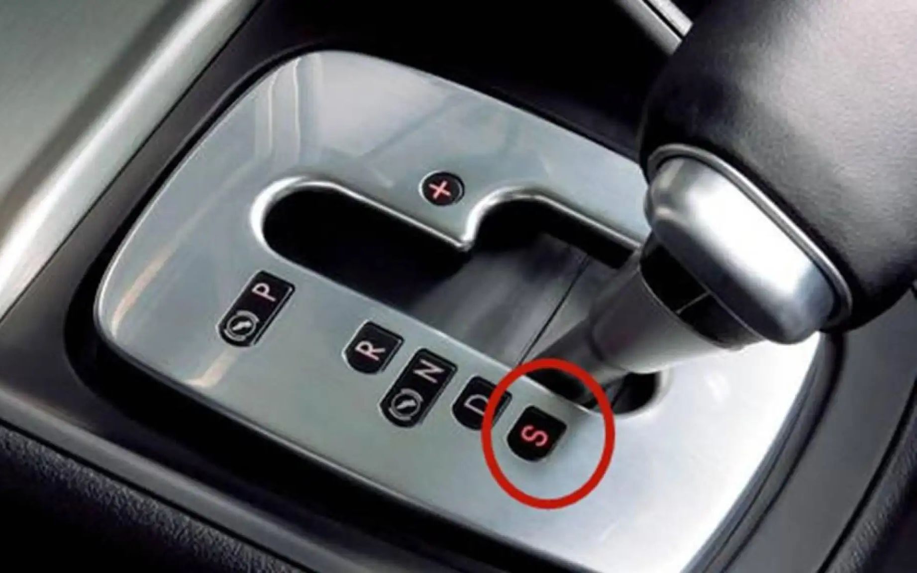 有了S挡还需要换挡拨片吗?它们的用法分别是什么?一次讲清楚