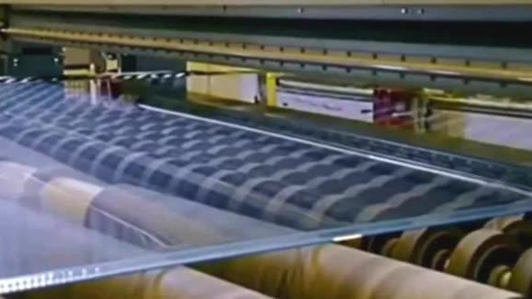 这样的技术真是好先进,今天终于知道钢化玻璃是怎样生产出来的了
