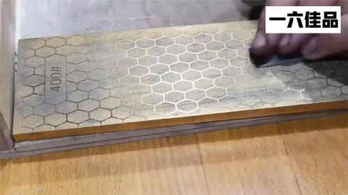 老祖宗独创的传统工具木工刨,在老外手里完全变了模样