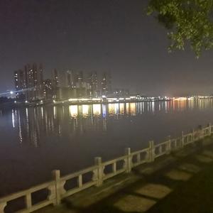 那个妹子是哪个班的 