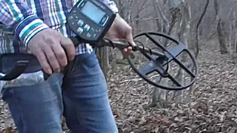 俄罗斯金属探测器到底能探多深高精准大深度金属探测器手持金银探测器