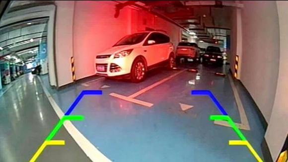 倒车影像的正确使用方法,老司机演示给你看,你做对了吗