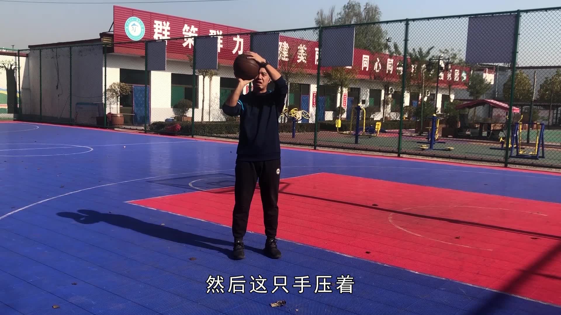 篮球初学者运球的基本要领,掌握好了最基础的,难度动作进步就快