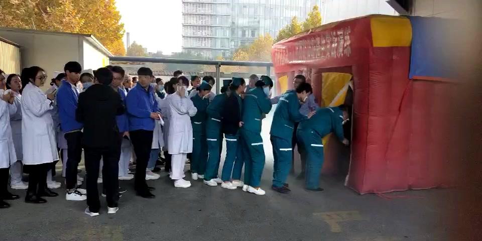 正在使用发音You know, the most embarrassing thing isOthers