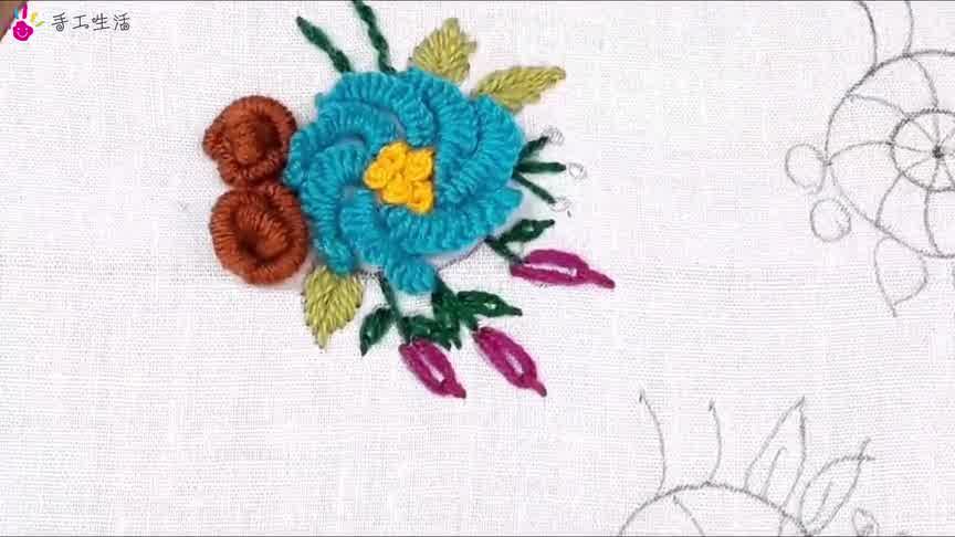 手工刺绣栩栩如生的花,精致好看,绣衣服上装饰不错