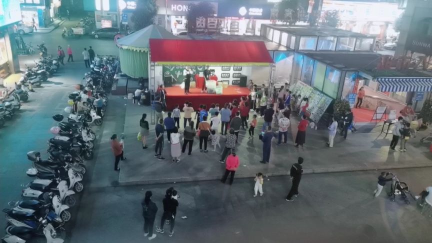 超市门口的商业活动,套路多多。