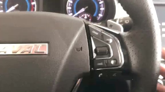 哈弗H2换挡拨片设计的不错哦!