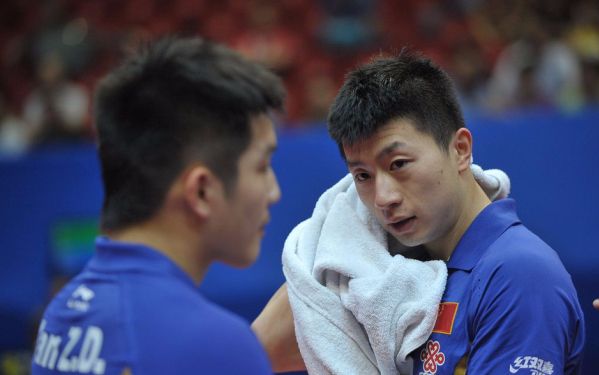 今天美女陪你提前看全运会乒乓球决赛,又上映龙胖大战