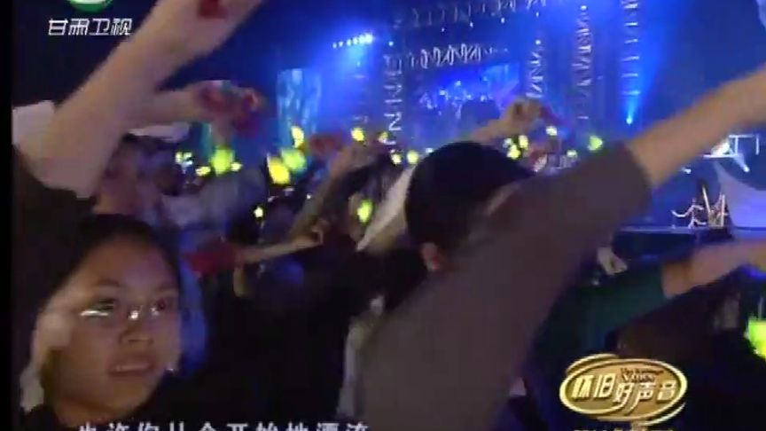 田震《干杯,朋友》一首触动人内心深处的歌,献给朋友们!