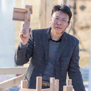 半个木匠张均成 