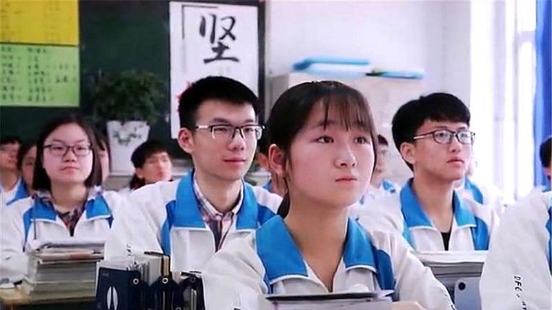 深圳发现衡水中学高考移民,学生家长强烈追问,网友:要一个解释