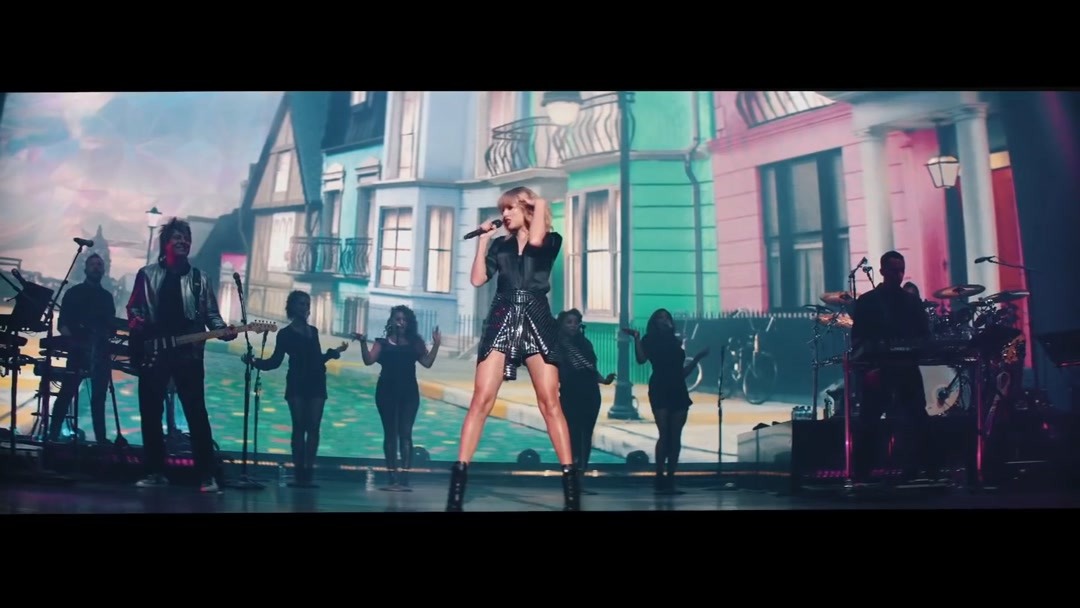 taylorswift精彩演唱会现场,身材好的像模特一样