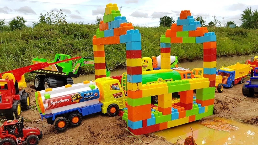 充满幸福的牧场生活,皮卡车玩具