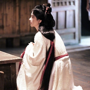 差点被自己帅亖 