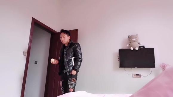 房子下个月装修,拍出来的视频房间就漂亮了