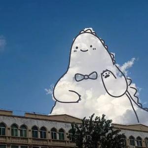 主持人小宁 
