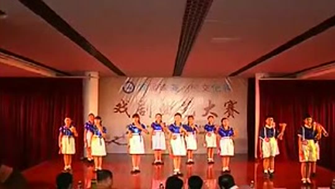 香洲六小学生快板比赛视频（看升国旗）