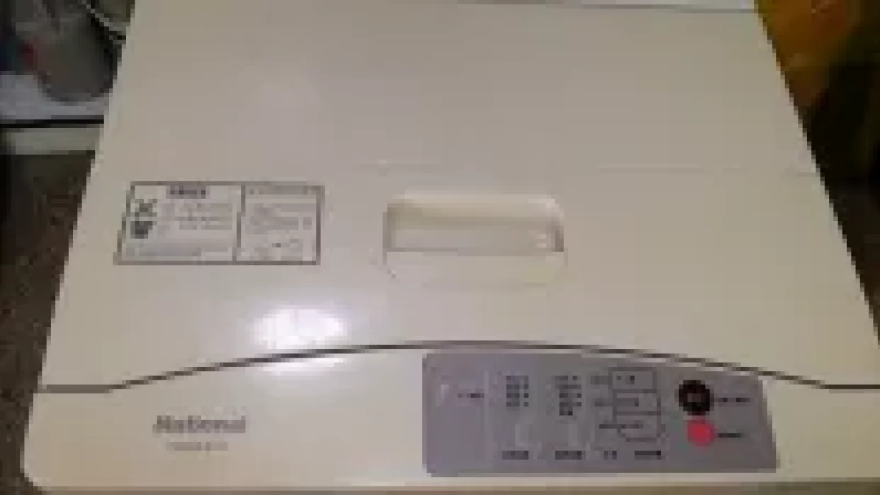 洗衣机不转,换一个离合器要几百块钱?其实也可以花几块钱修好