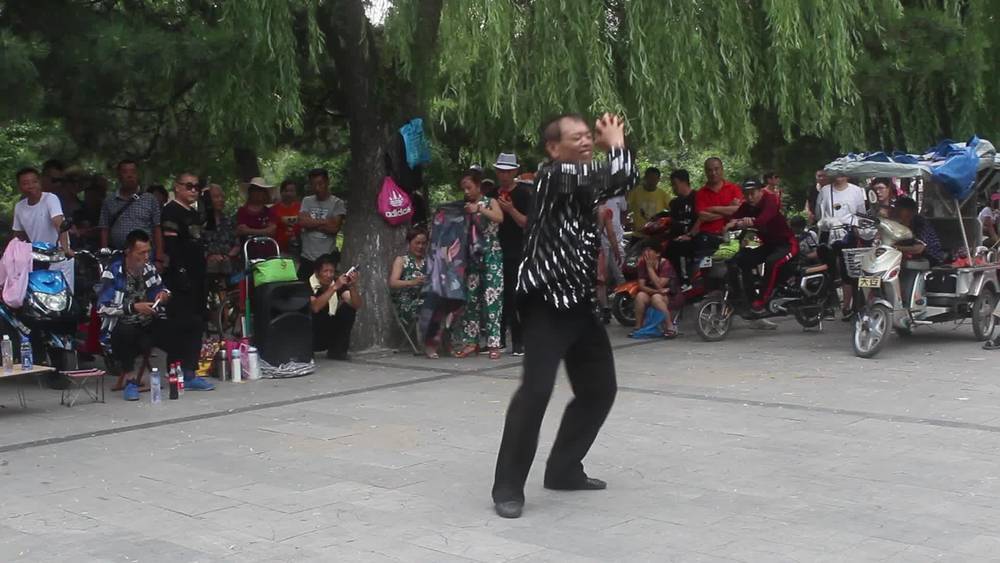 动感DJ广场舞《This Is How We Do It》,怎么能这么好听?舞蹈.