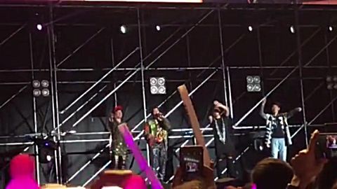 2017周杰伦南宁演唱会女歌迷大合唱《心雨》