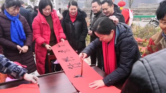 孝昌.观音湖.腊八年货节!还有美女书法家写春联