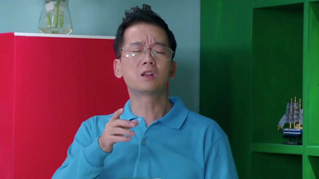 《新大头儿子和小头爸爸》宁肯回家吃冰块闹肚子也不愿意看牙医啊