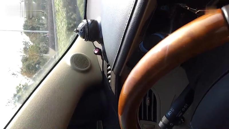 新君越中控异响