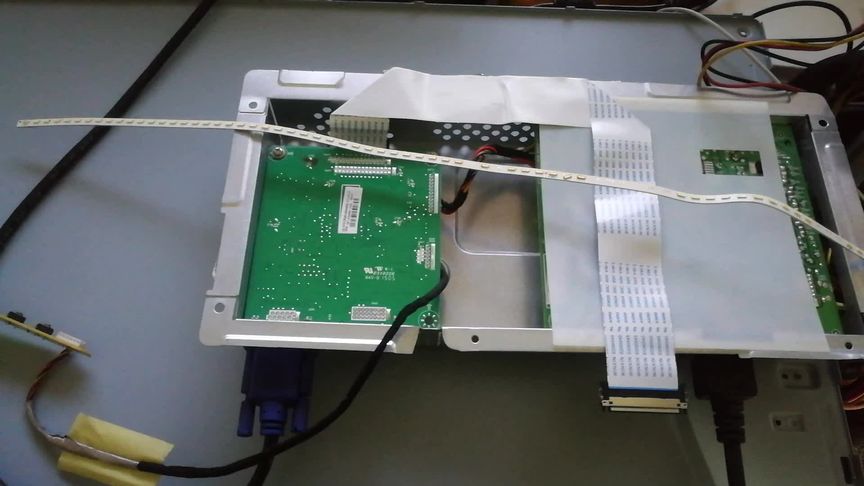 老杜电脑:LED液晶显示器局部发暗 更换灯珠