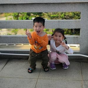 姗珊与孩子一起成长 