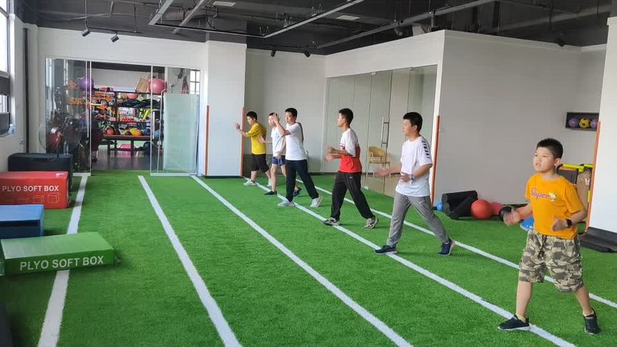 青少年体适能 动作模式的建立需要一个过程