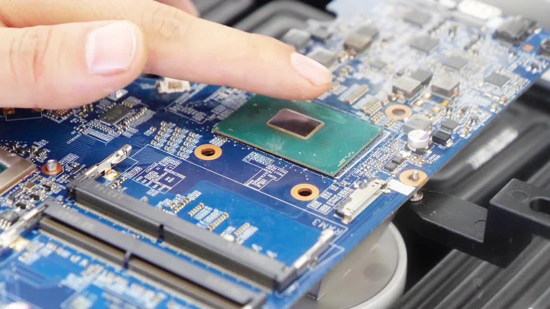 《维修厮》笔记本板载CPU 坏的多吗,更换需要注意什么