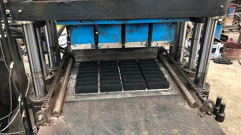 震惊! 鱼缸的活性炭是“粉末压块机”制作的