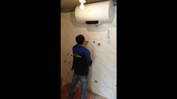 京东899买的美的电热水器,今天安装了