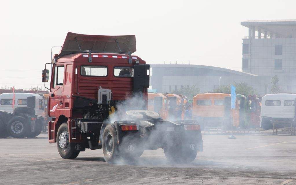 【旋转轮胎】俄罗斯卡车驾照考核的正确姿势(雾