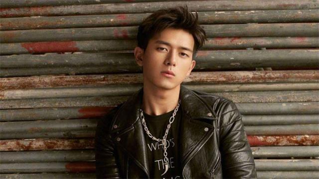 刚在微博之夜拿奖,李现又忍不住分享好消息,终于被央视认可了!