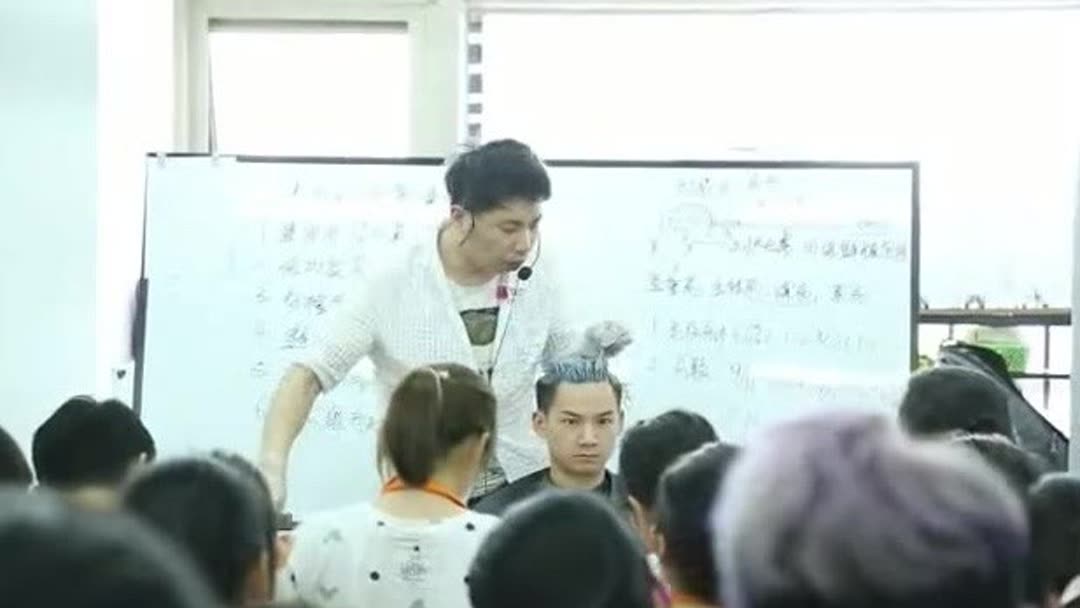 武汉美发师培训学校 武汉美发培训学校 武汉经典美发学校