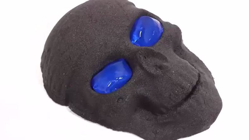 创意手工DIY,油画棒和橡皮泥制成的,鬼脸,一点点恐怖哦