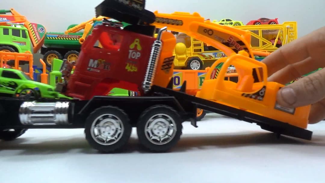 少儿卡通,工程车玩具动画,黄色大卡车拼装、运货