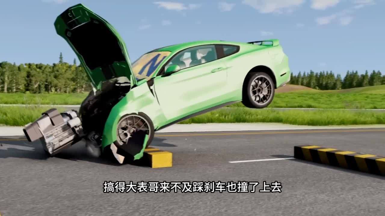 车祸模拟器:公路上出现减速带,可把老司机吓坏了!