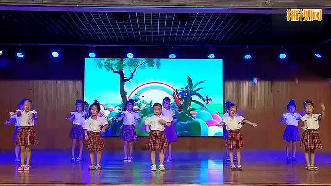 幼儿园毕业典礼舞蹈《一年级》幼儿舞蹈视频