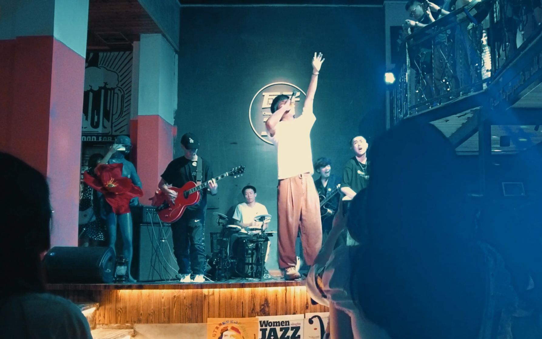 《杀死那个石家庄人 》-万能青年旅店 COVER 犬吠乐队×瓦子工厂