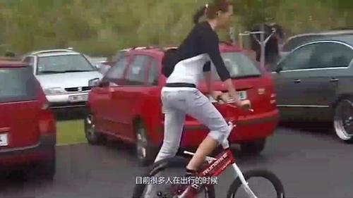 牛人发明"无链条"自行车,13级变速,网友:什么原理