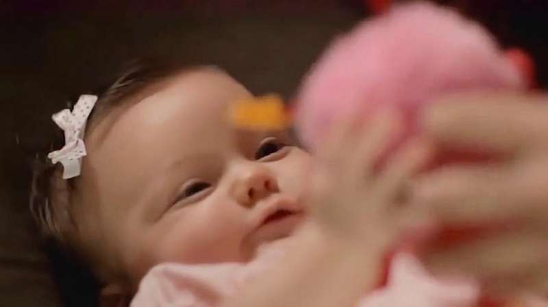 3D动画演示顺产全过程,产妇生产过程疼痛难忍,母亲真的太伟大了