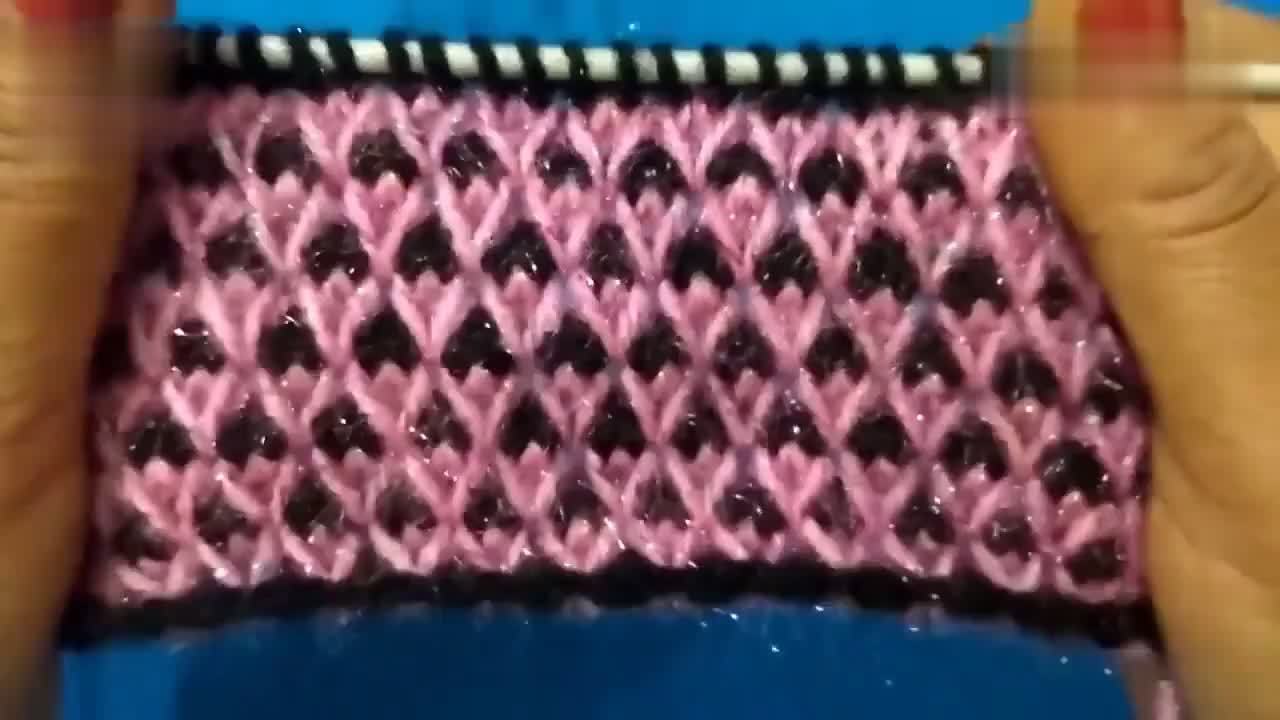 毛衣新款织法教程,漂亮的双色几何图形新花样,织毛衣就用它了